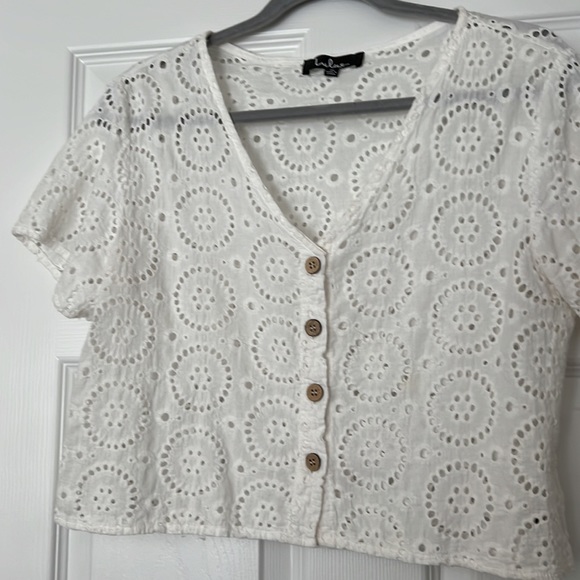 Lulus | Tops | Lulus Eyelet Buttonup Crop Top | Poshmark